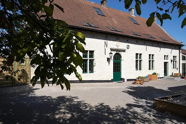 Unique Learning Environments | International Montessori Schools